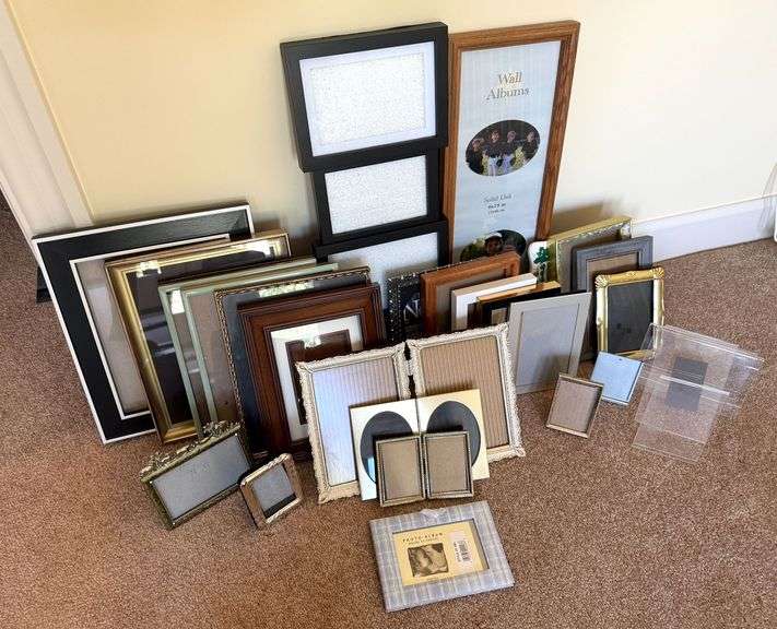 Large Grouping of Frames - Auction Ohio