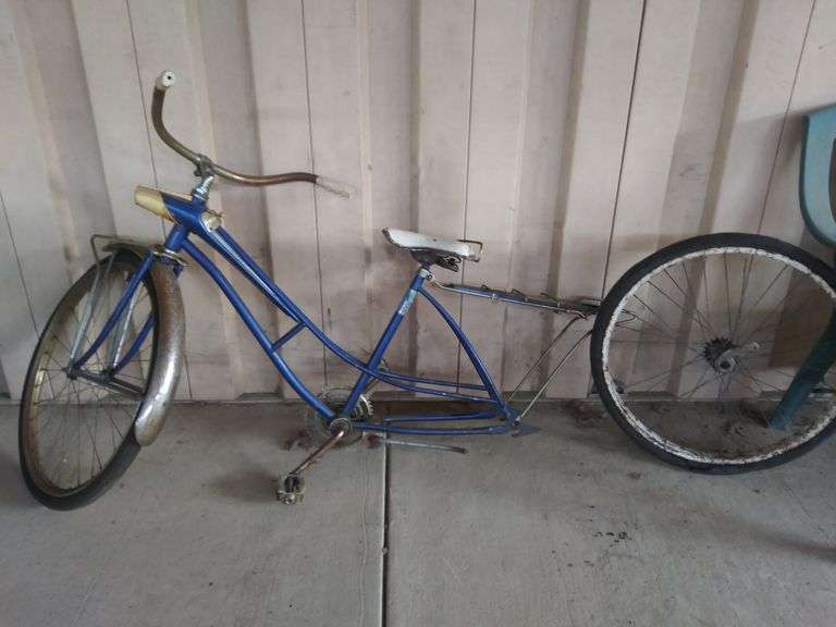 Vintage AMC Women's Bike Needs Restored Had Some Surface Rust - Auction ...