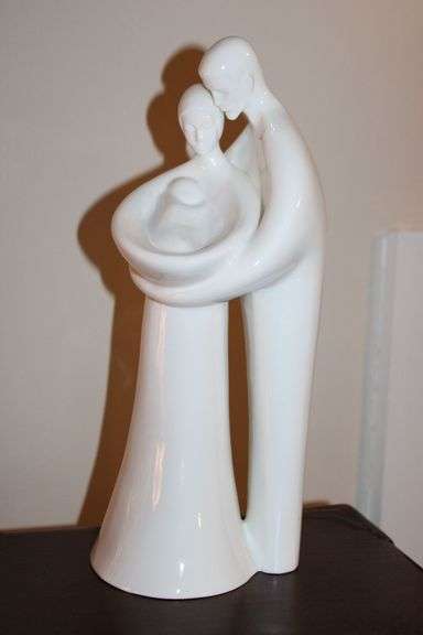 “Vintage & Collectible Estate Auction – Fenton Hobnail Milk Glass ...