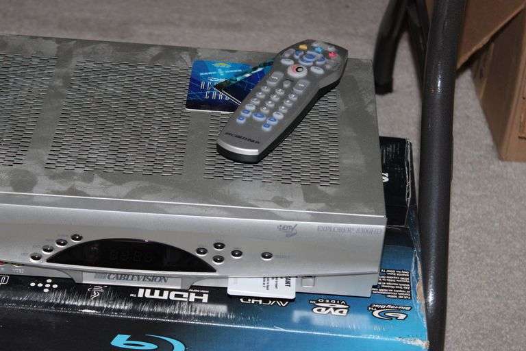 Sony Blu-ray Player & Scientific Atlanta DVT Cable Box - Auction Ohio