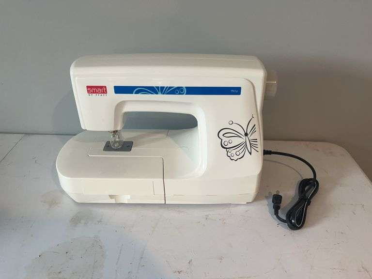 Smart By Pfaff 350p Sewing Machine - Auction Ohio