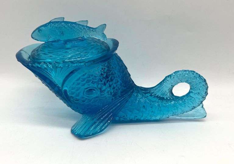 Kemple - Caviar Fish - Blue Covered Dish - Auction Ohio
