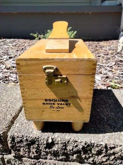 Esquire Shoe Valet Deluxe - Auction Ohio