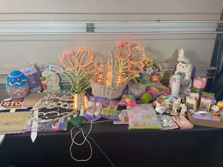 Easter Goodies - Auction Ohio