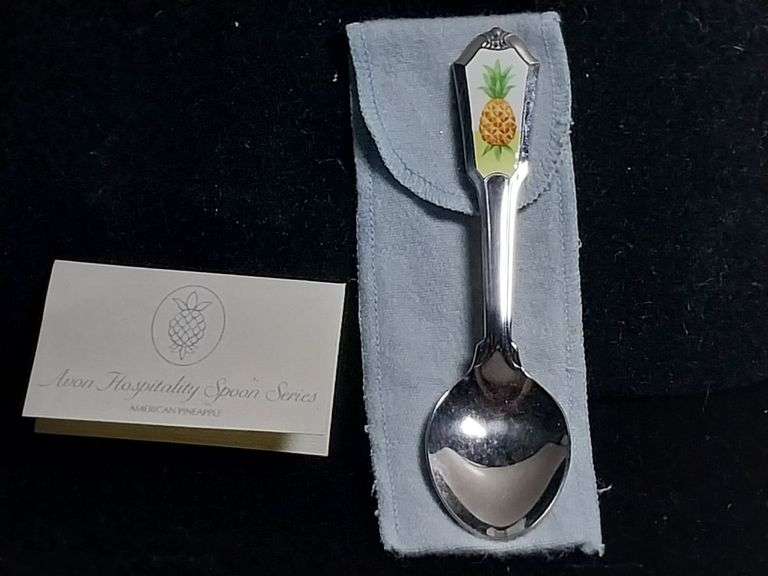 Avon 1985 Hospitality Spoon – American Pineapple with Cloth Holder ...