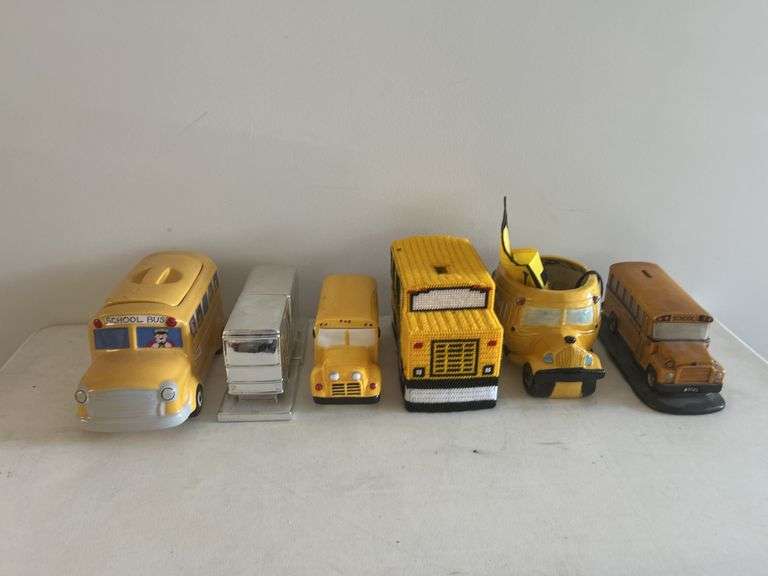 School Bus Themed Containers, Banks, and Accessories - Auction Ohio