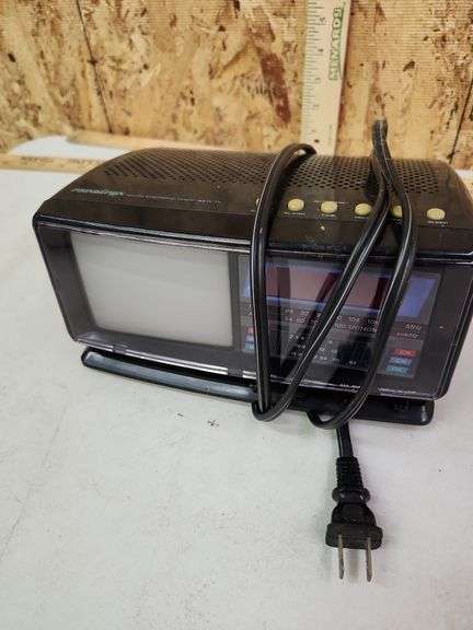 Soundesign Am-Gm Electronic Clock/B&W Tv, Works - Auction Ohio