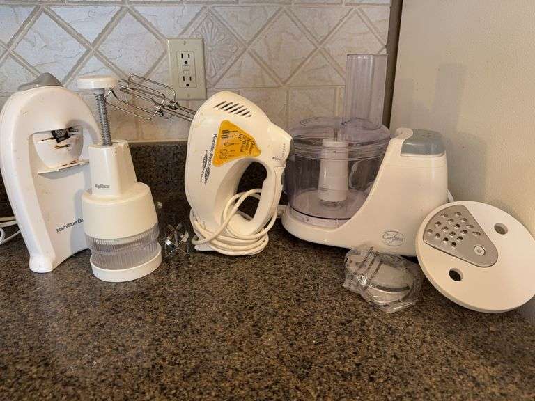 Kitchen Appliances, Hamilton Beach Blender & Can opener, Crofton Food ...