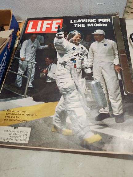 Life Magazine July 25, 1969 Leaving For The Moon - Auction Ohio