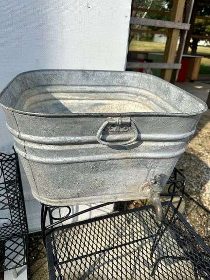 Galvanized Wash Tub - Auction Ohio
