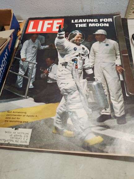 Life Magazine July 25, 1969 Leaving For The Moon - Auction Ohio