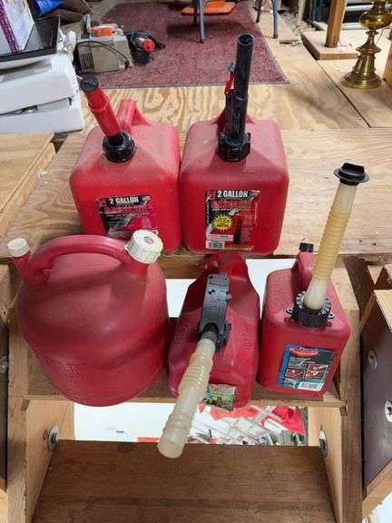 Empty Fuel Cans - Auction Ohio