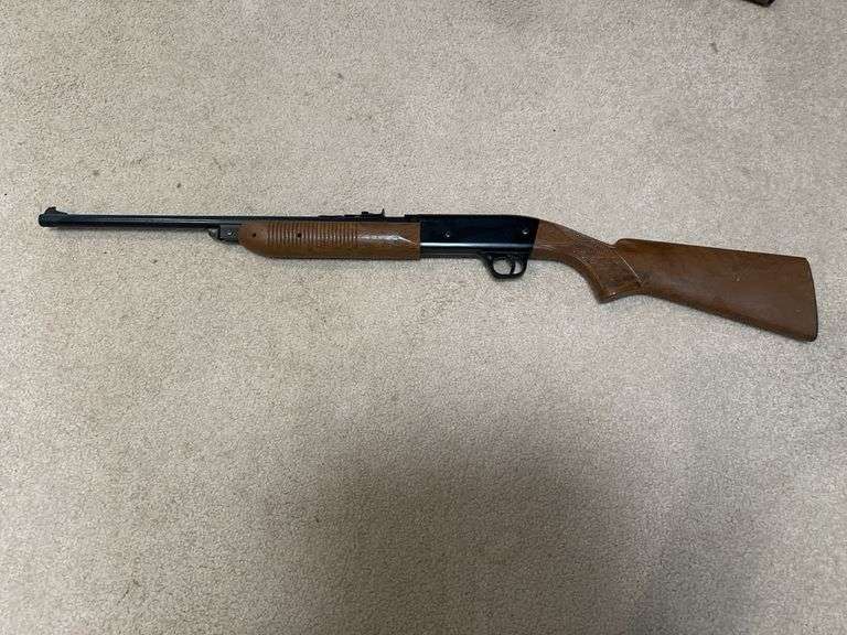 Crosman Air rifle - Auction Ohio