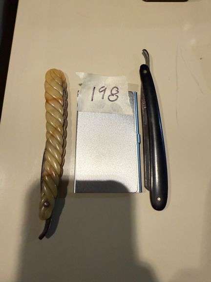 Straight Razors and Case - Auction Ohio