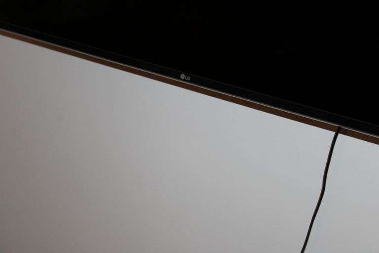 LG Flat Screen - Auction Ohio