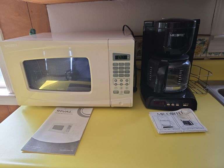 Rival microwave and Mr.coffee maker - Auction Ohio