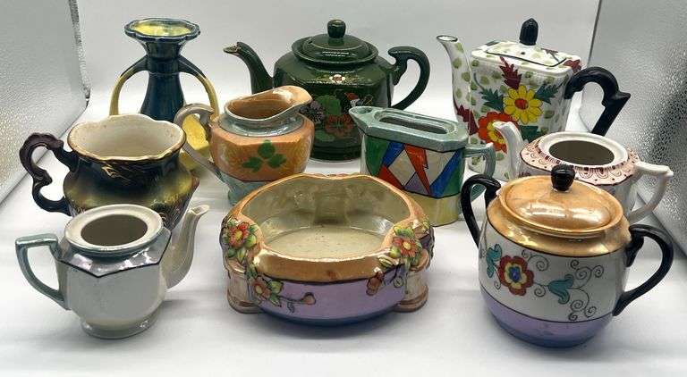 Large Grouping of Tea Pots - Auction Ohio