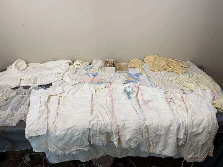 VTG Baby Clothing - Auction Ohio