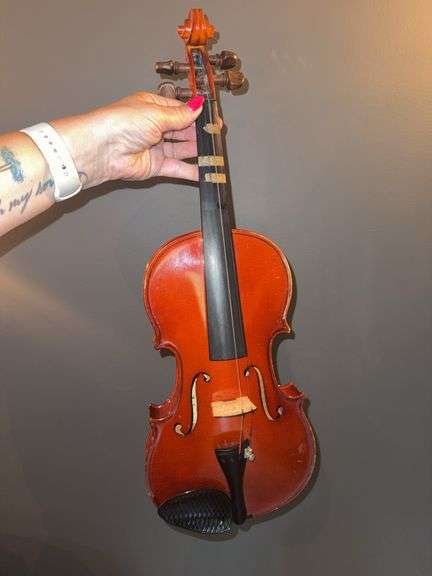 Violin (Missing Strings) With Protective Case - Auction Ohio