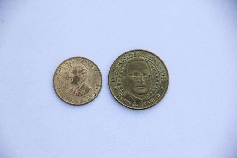 Truman Sunoco presidential coin and Roosevelt new deal coin - Auction Ohio
