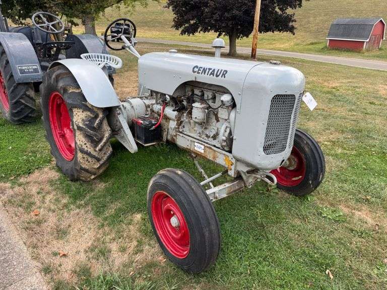 Centaur Model M5 Tractor - Auction Ohio
