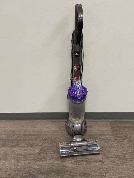 Dyson Slim Ball Animal Upright Vacuum Cleaner - Auction Ohio