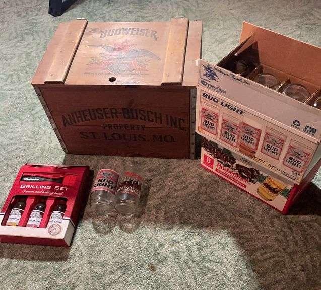 Older Anheuser Busch Crate, Older Budweiser Glasses & Budweiser ...