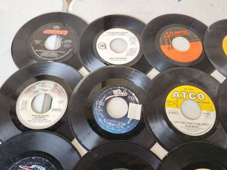 20 Records 45's, Barbara Fairchild, John Lennon, Bobby Sherman,Daryl ...