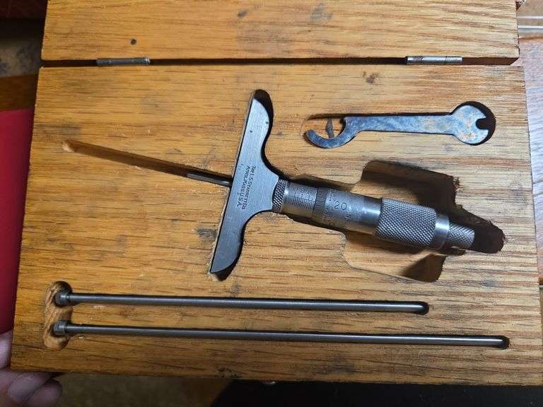 Starrett athol tool in wooden box - Auction Ohio