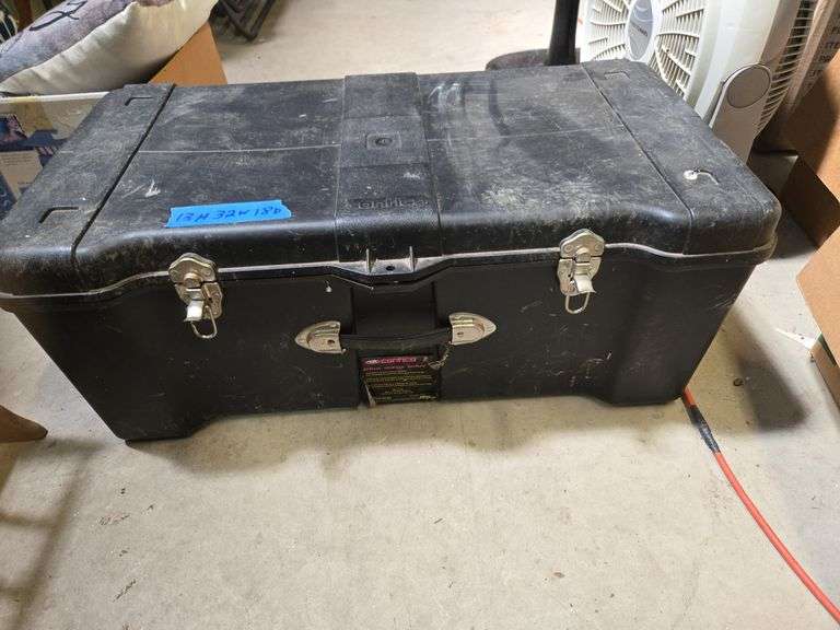 Contico rugged, plastic storage locker. - Auction Ohio