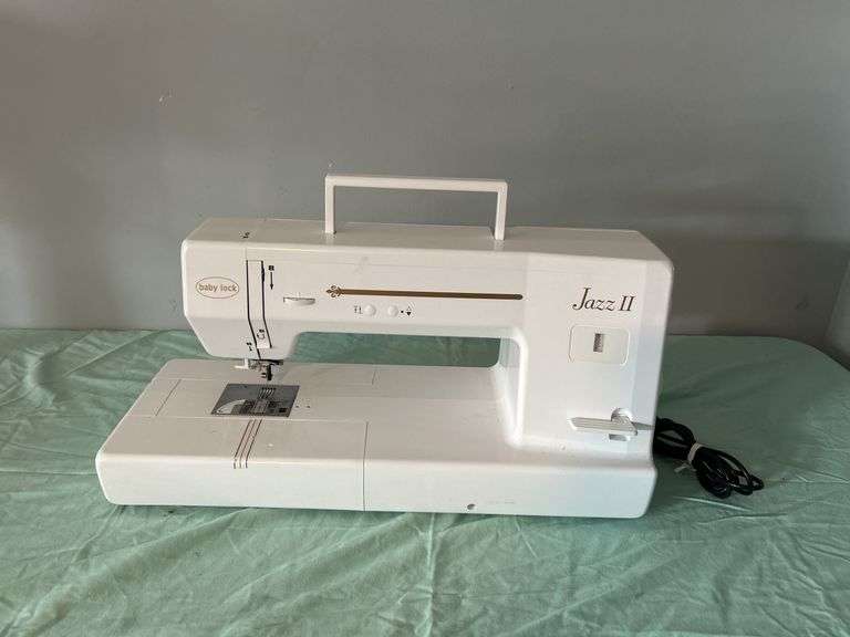 Baby Lock Jazz II Sewing Machine - Auction Ohio