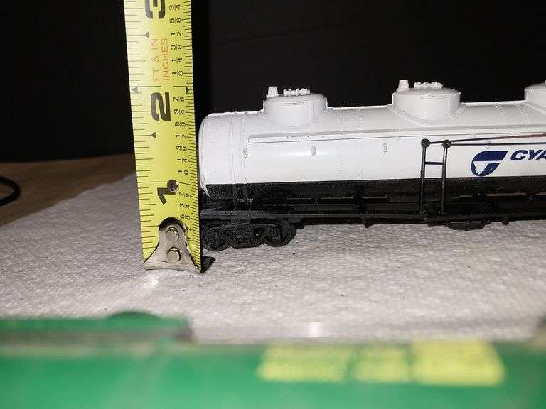 HO Scale Cyanamid White Tank Car – 6-1/2"L x 2"H - Auction Ohio