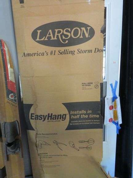 Larson Storm Door - Auction Ohio