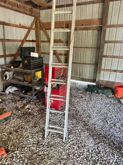 Aluminum Extension Ladder - Auction Ohio