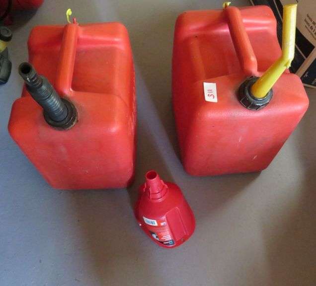 Gasoline Containers - Auction Ohio
