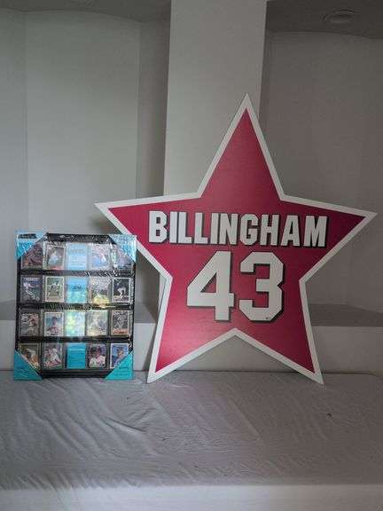 Cincinnati Reds Billingham Star and Collector Card Display - Auction Ohio