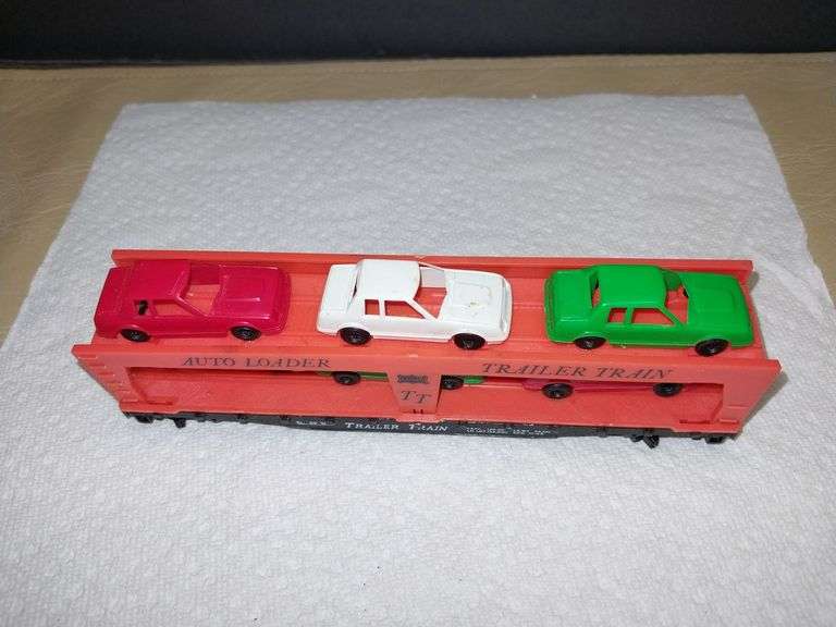 Tyco HO Scale Trailer Train Auto Loader with 6 Cars - Auction Ohio