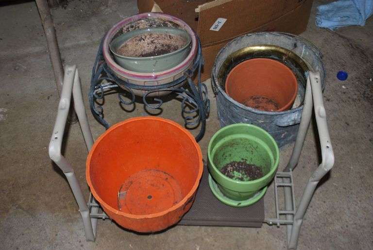 Planters - Auction Ohio
