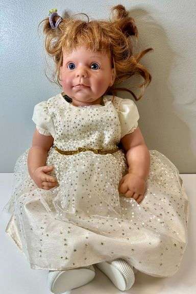 1994 Signed Lee Middleton Doll - Auction Ohio