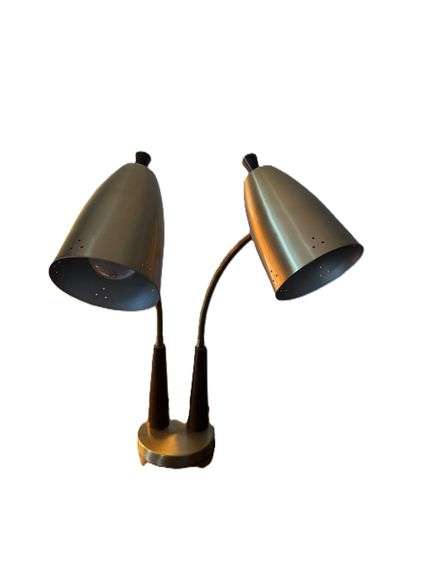 Unusual double gooseneck mid-century light - Auction Ohio