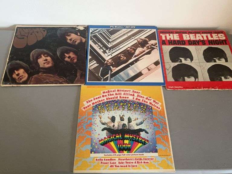 Four Beatles Vinyl Records including ‘Rubber Soul’, ‘Magical Mystery ...