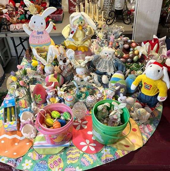 Misc. Easter Décor - Auction Ohio