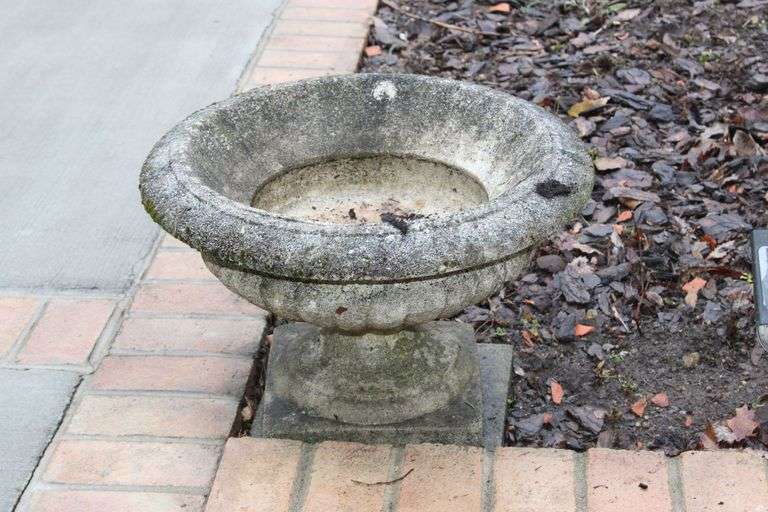 Pair of Concrete Garden Urns - Auction Ohio