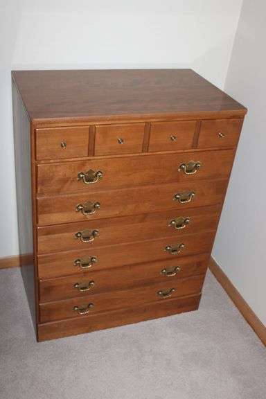 Ethan Allen Colonial Maple Chest of Drawers - Auction Ohio