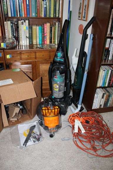Dyson & Bissell Vacuum Cleaners - Auction Ohio