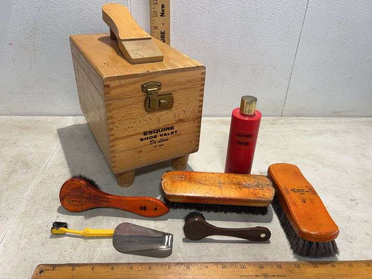 Esquire Shoe Valet De Luxe Shoe Shining Wood Box & Contents - Auction Ohio