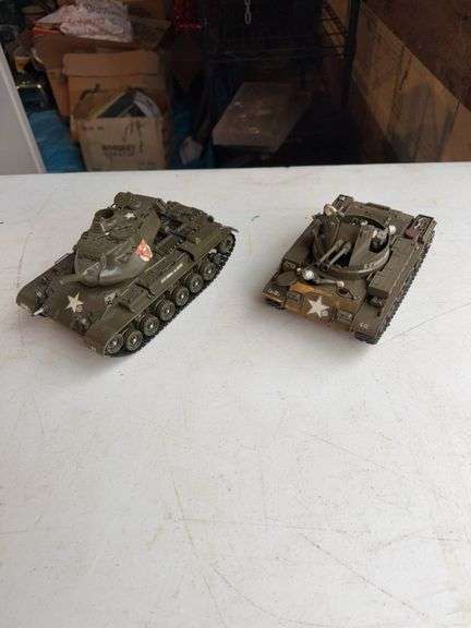Vintage Toy Tanks - Auction Ohio