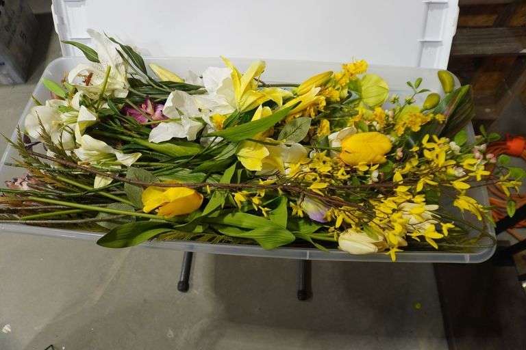 Assorted Artificial Flower Stems – Lilies, Tulips & Mixed Florals in ...