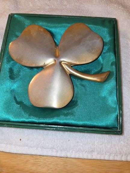 GERITY 24 Carat GOLD Plated Lucky 4 LEAF CLOVER Shamrock PAPER WEIGHT ...