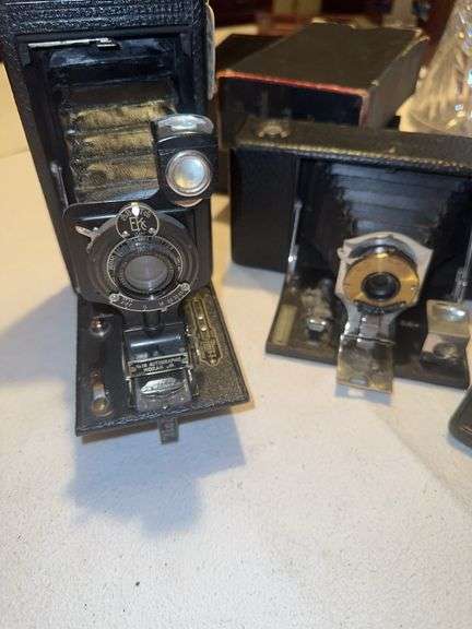 Two antique medium format cameras - Auction Ohio